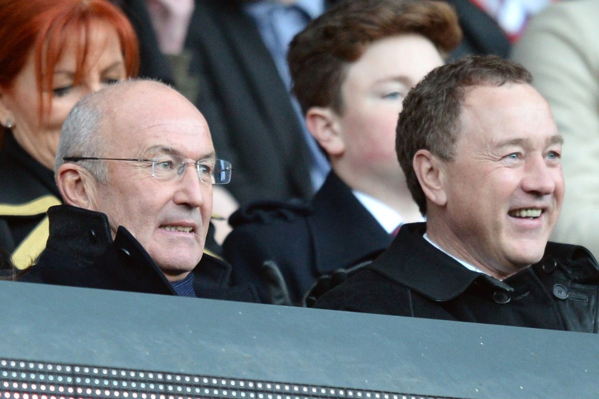 Tony Pulis watches Middlesbrough ease past Boton Wanderers and new ...