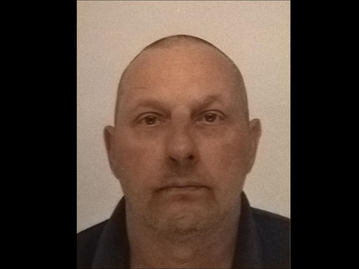 ‘Crossbow killer’ suspect Anthony Lawrence’s body found by police | The ...