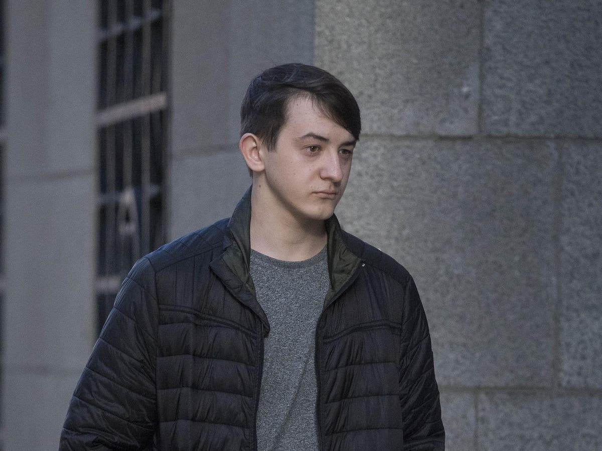 British teenager who 'cyber-terrorised' US intelligence officials gets ...