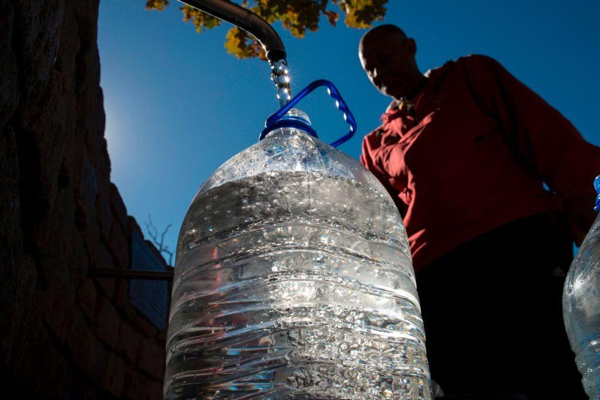Cape Town drought-affected residents now on 50 litres of water per day ...