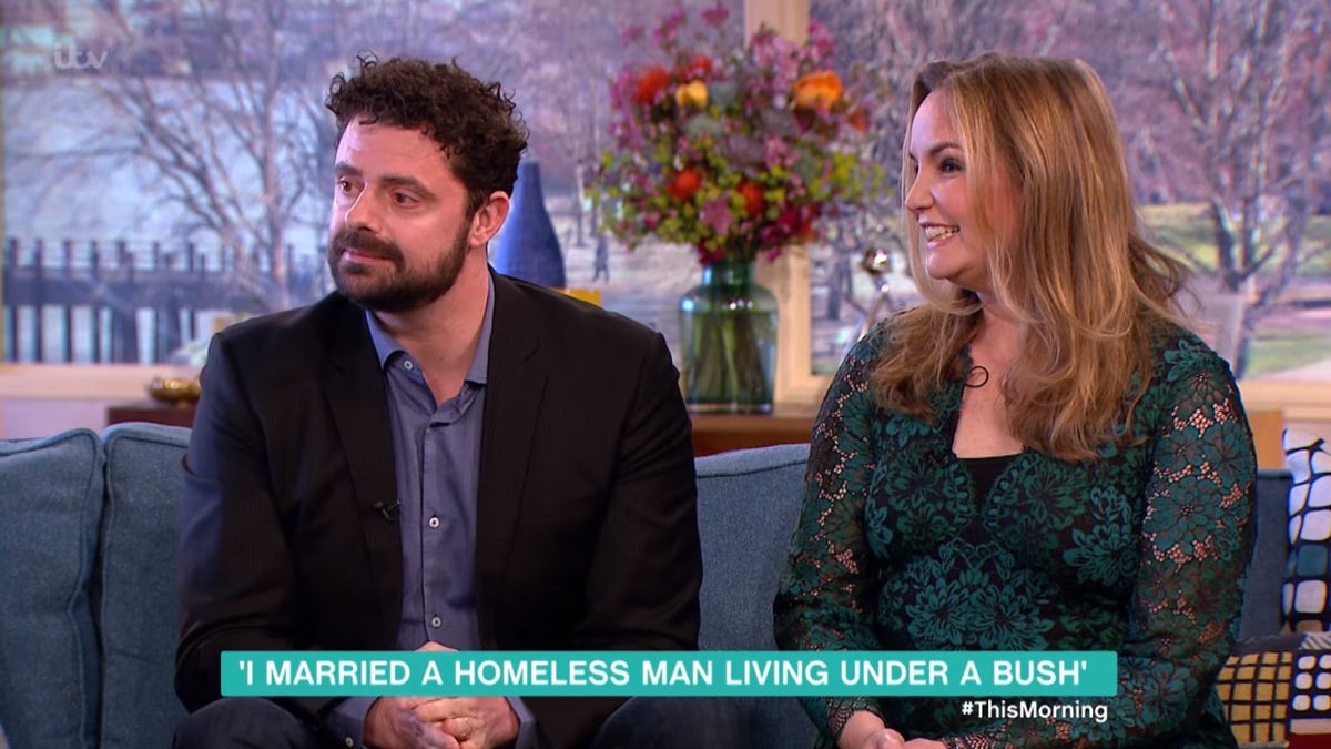 Woman and homeless man who fell in love now married with twins | The ...