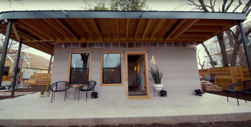 Watch this robot build an affordable house in less than a day | indy100 ...