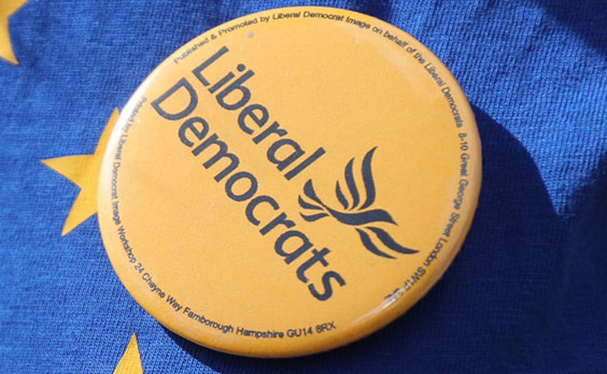 Lib Dem MP who vowed to vote for Theresa May's Brexit deal faces calls ...