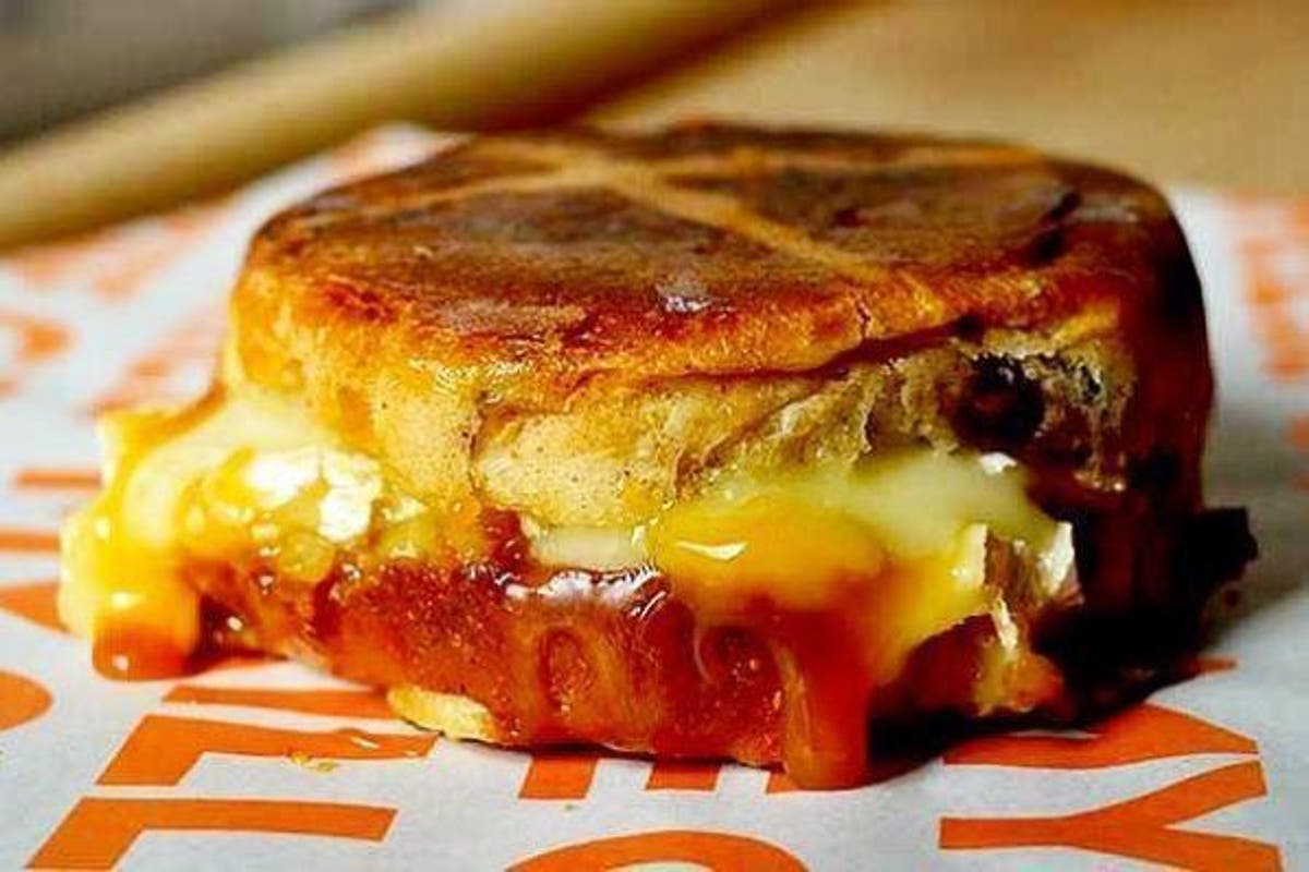 We tried Grill My Cheese's Hot cross bun cheese toastie | The ...