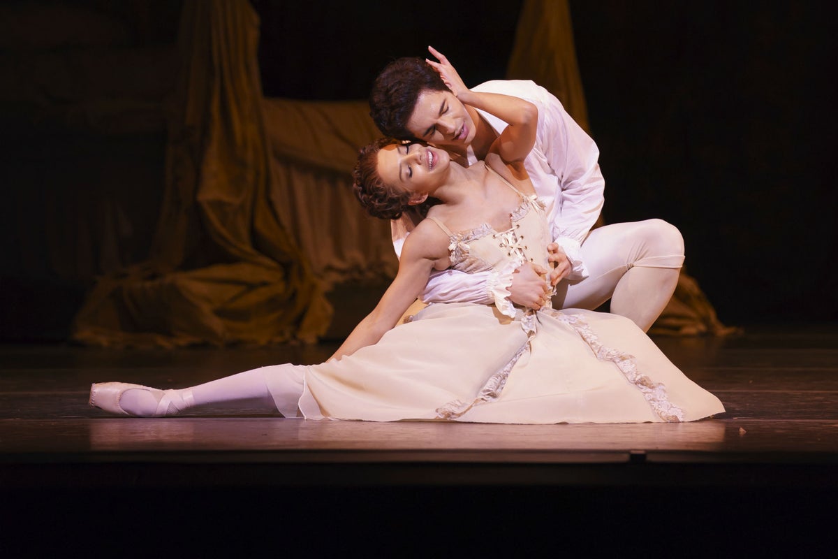 Manon, Royal Opera House, London, review: Francesca Hayward brings a ...