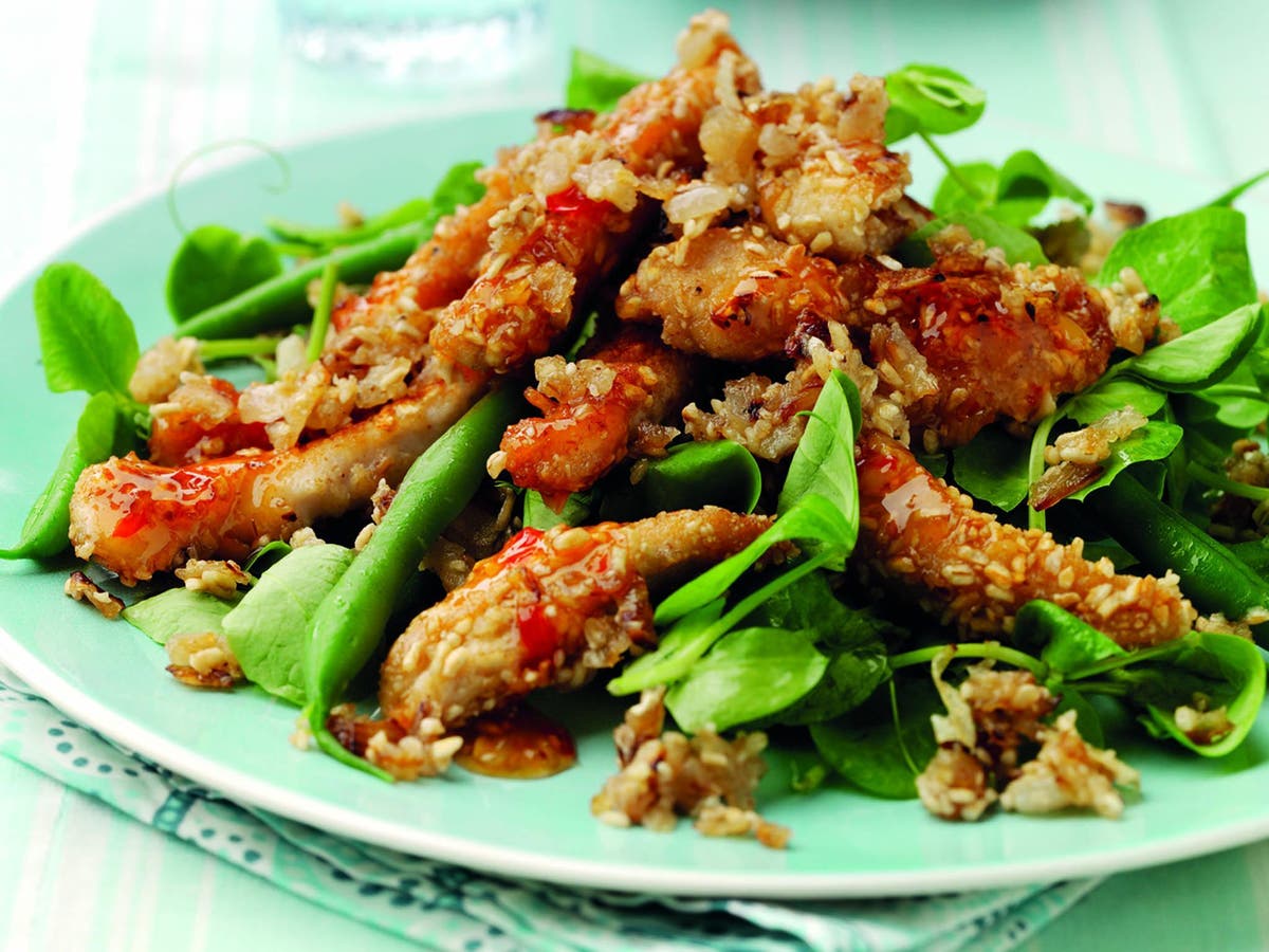 How to make warm chilli chicken salad in under 25 minutes | The ...