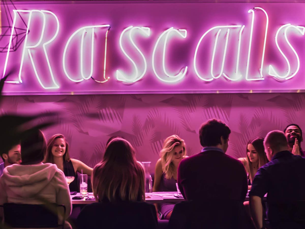 Rascals, London brunch review: Celebrity dressed entertainers and ...