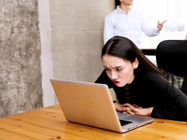 22 signs your co-workers secretly hate you | The Independent | The ...