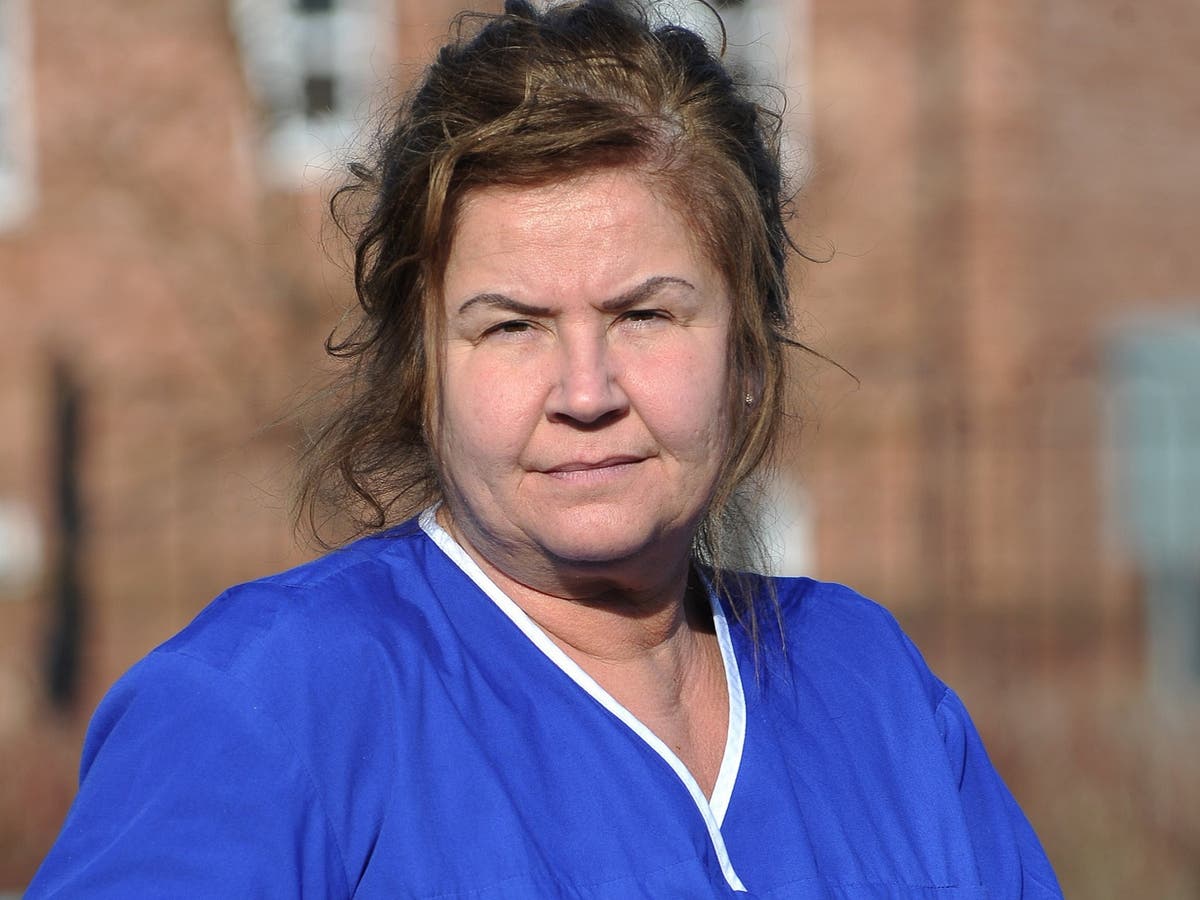 Midwife Jane Greaves sacked after lack of toilet breaks gave her kidney ...