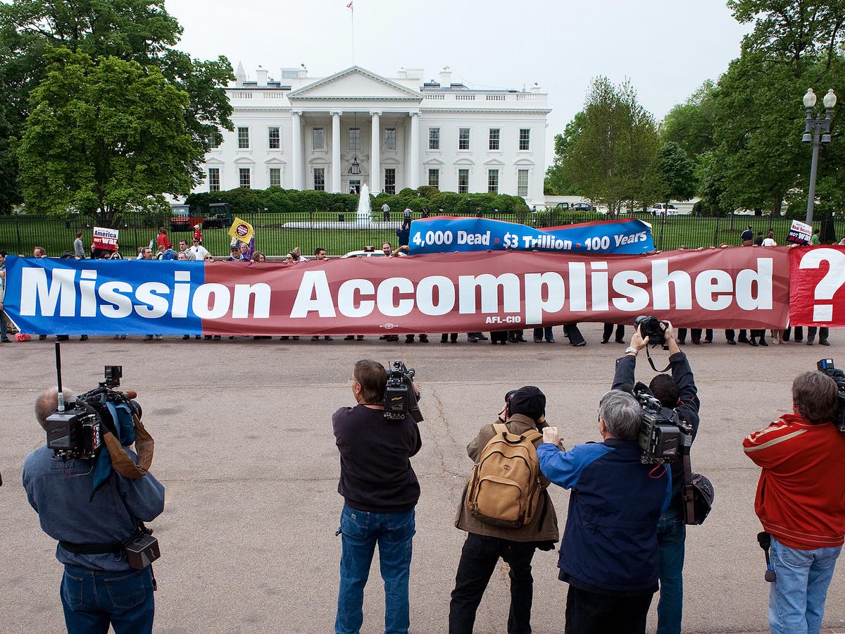 Syria bombing: Donald Trump defends saying 'mission accomplished' after ...