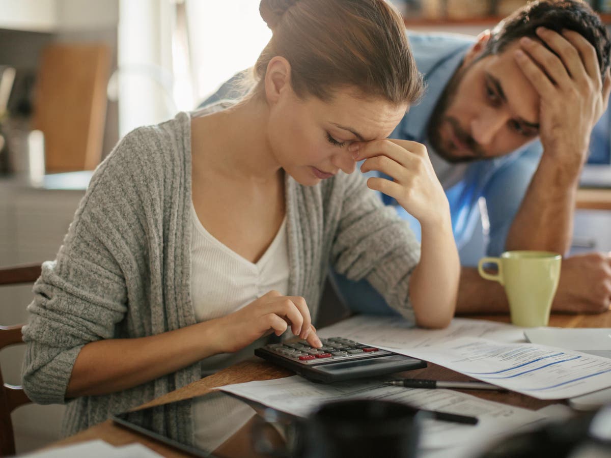 More than four in 10 Britons struggle to make ends meet financially ...