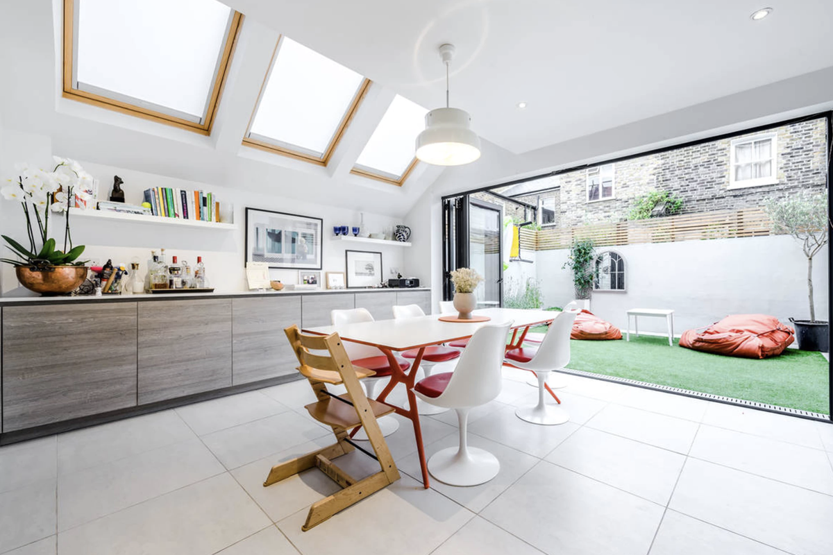 Marriott takes on Airbnb with new homesharing website | The Independent ...