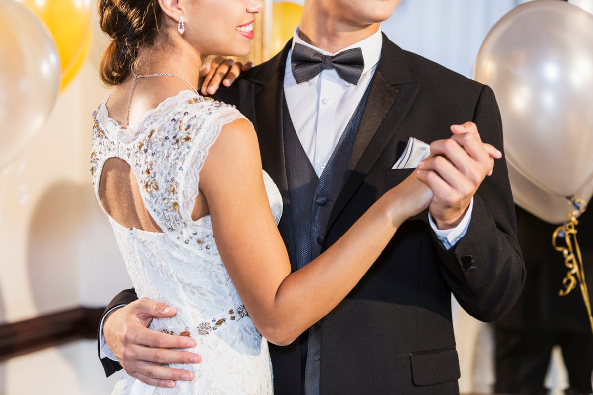 Cost of school prom costs parents over £300 on average | The Independent