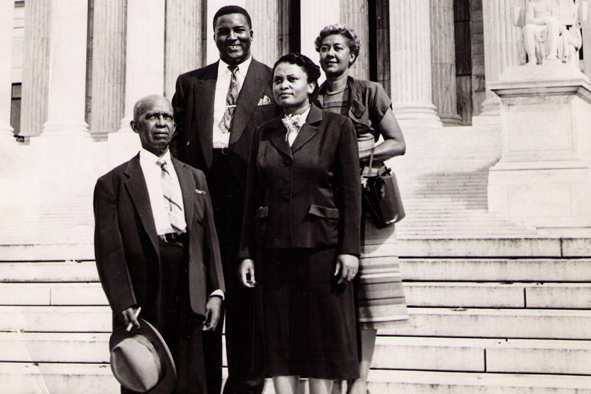 Dovey Johnson Roundtree: Lawyer who blazed a trail for African ...