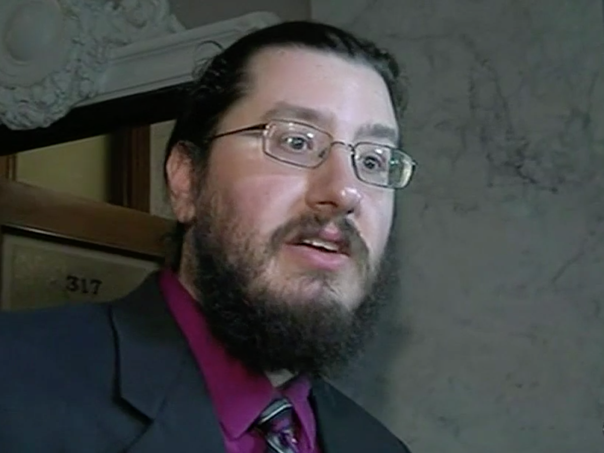 Judge evicts son from family home after parents sue him | The ...