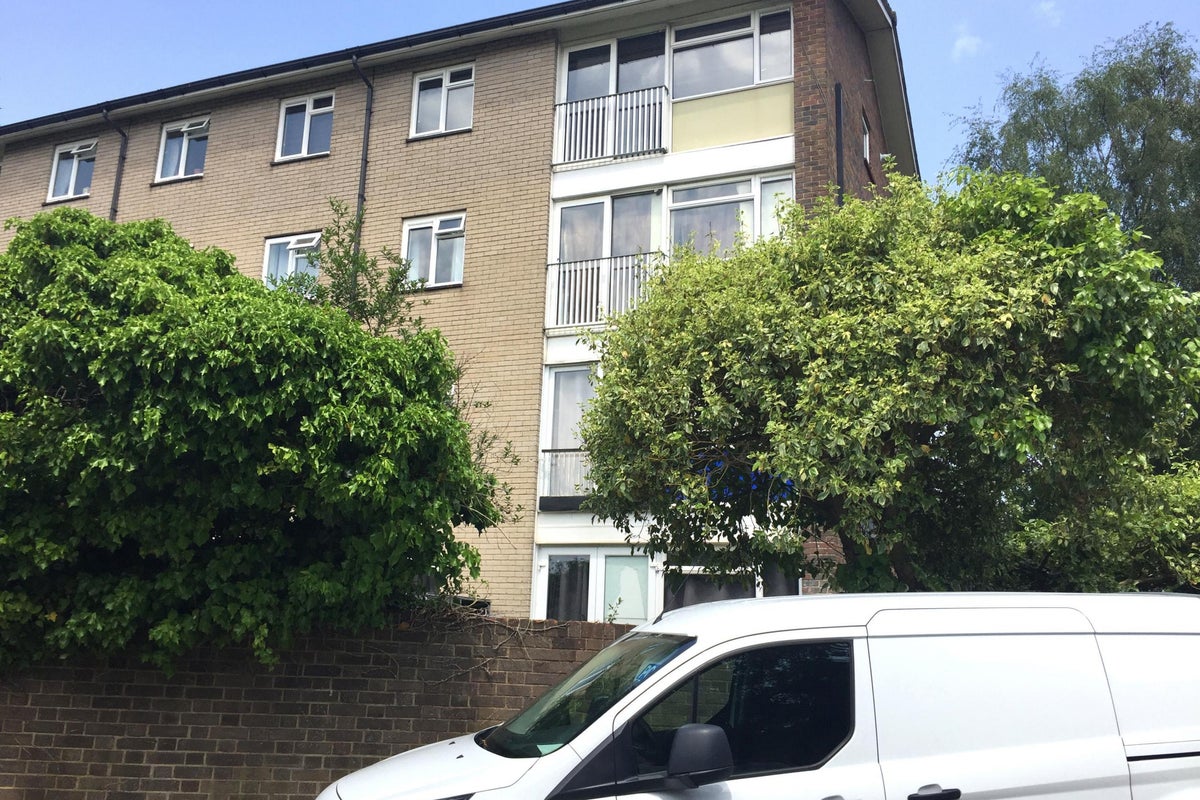 Murder investigation after woman in 20s found dead in bed in Crawley ...
