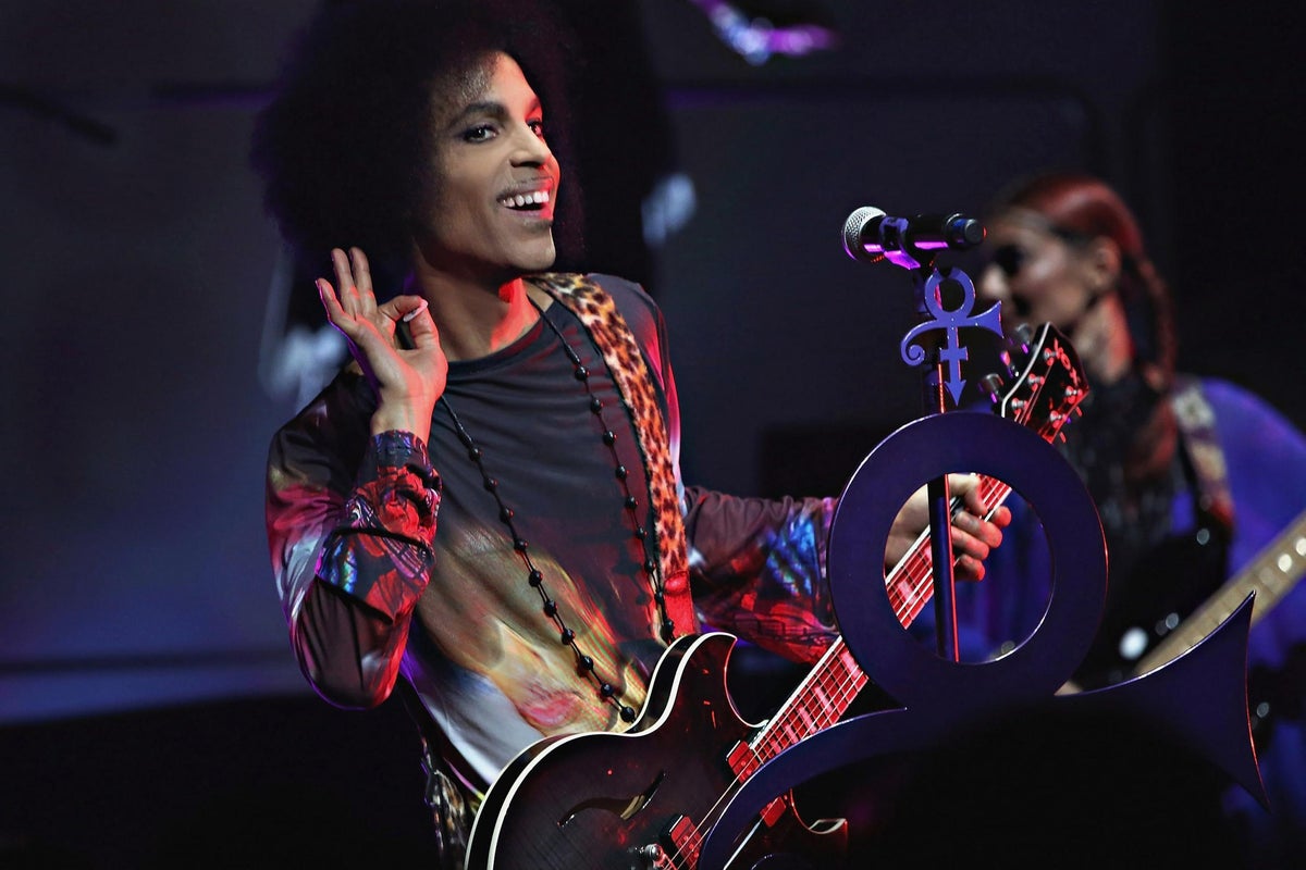 Why Prince swapped his name for the 'Love Symbol' 25 years ago | The ...