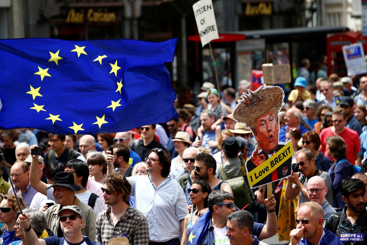 Brexit march: Tens of thousands take to London streets to demand new ...