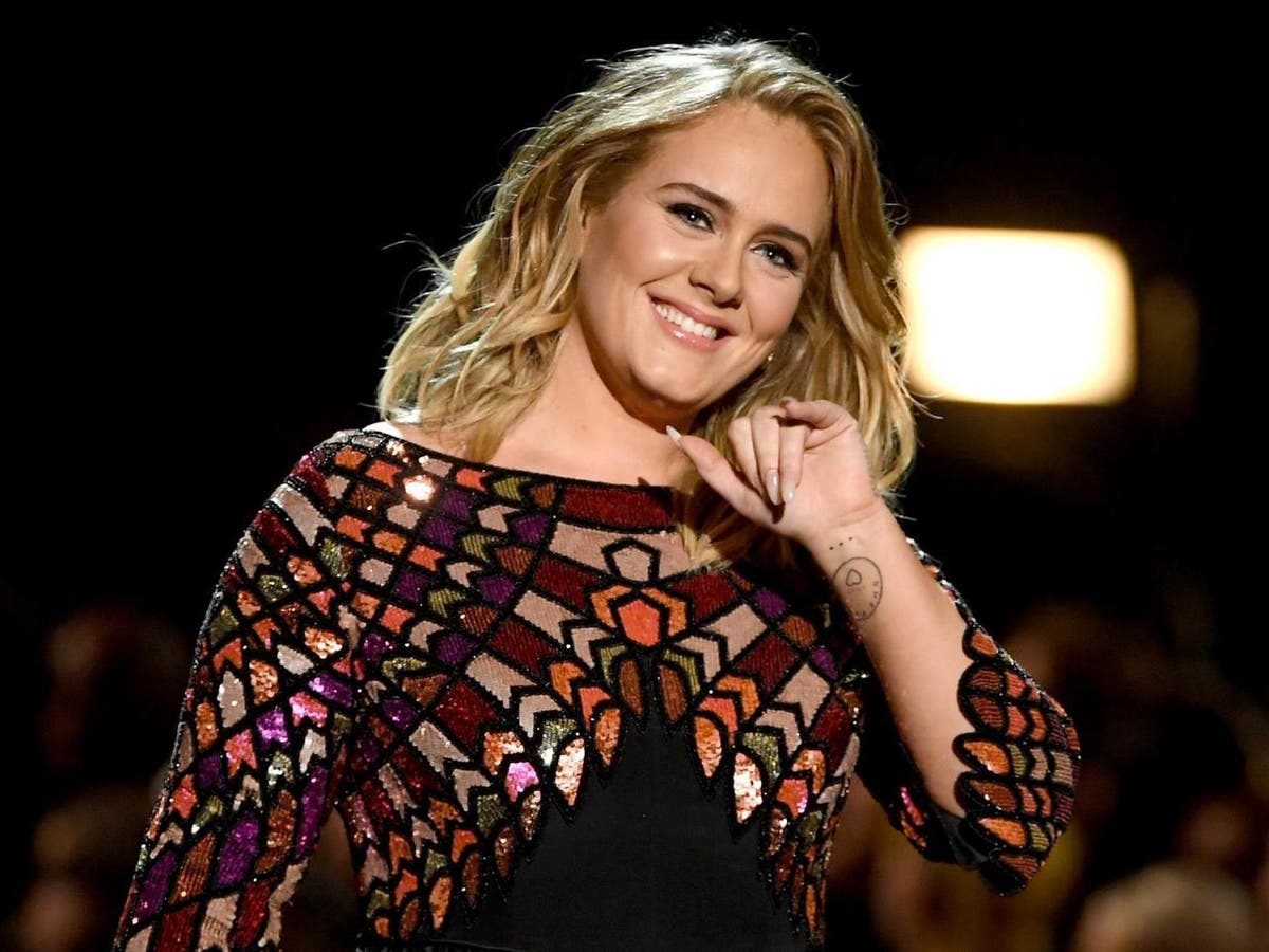 Adele expresses public support for friend with postpartum psychosis ...
