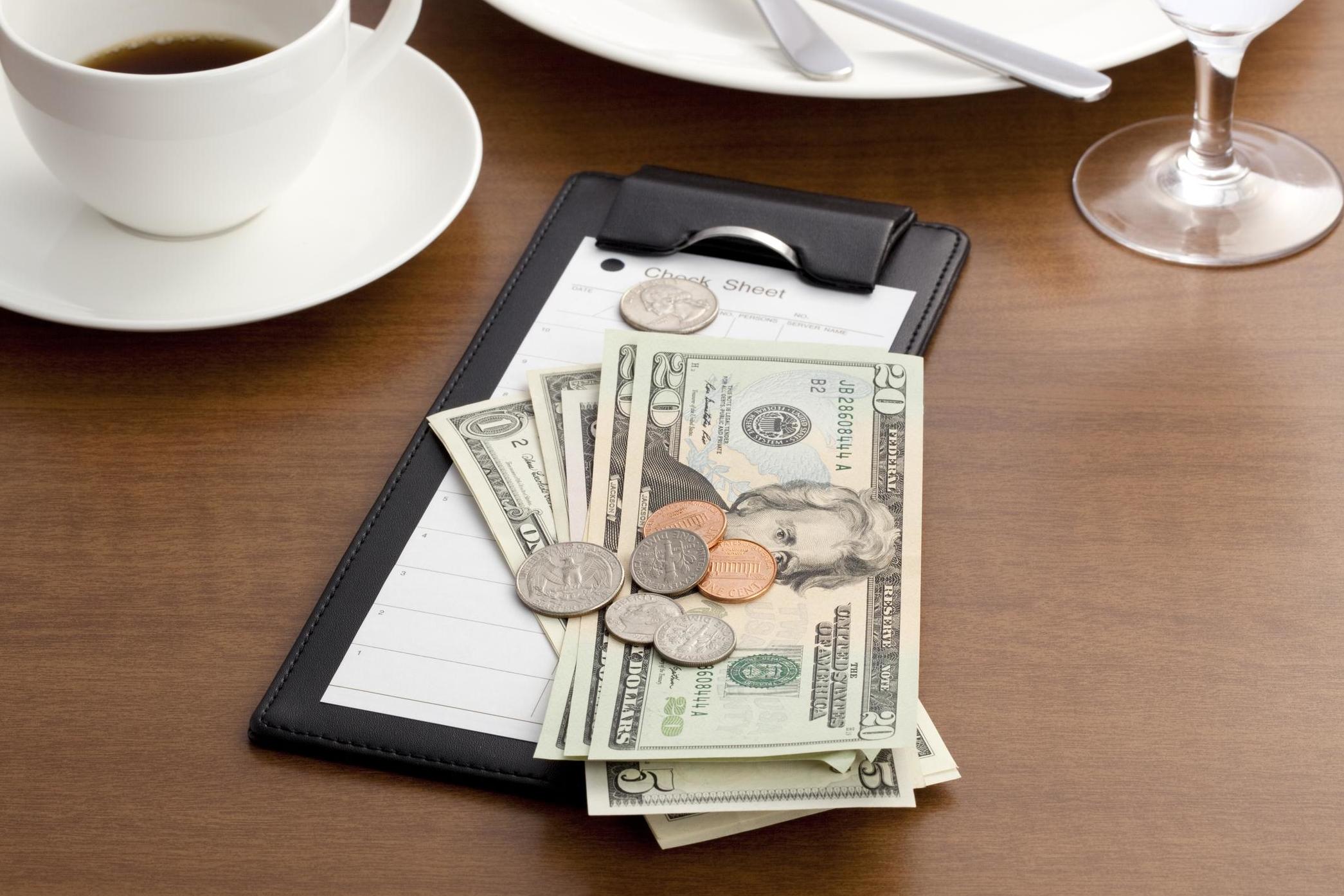  Tip The Bill Challenge Sees Diners Leaving 100 Per Cent Gratuity In
