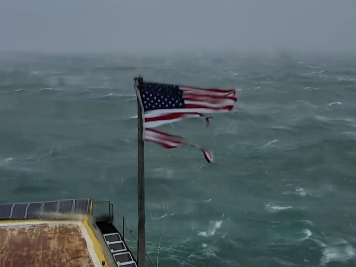 Hurricane Florence rips American flag to pieces at Frying Pan Tower ...