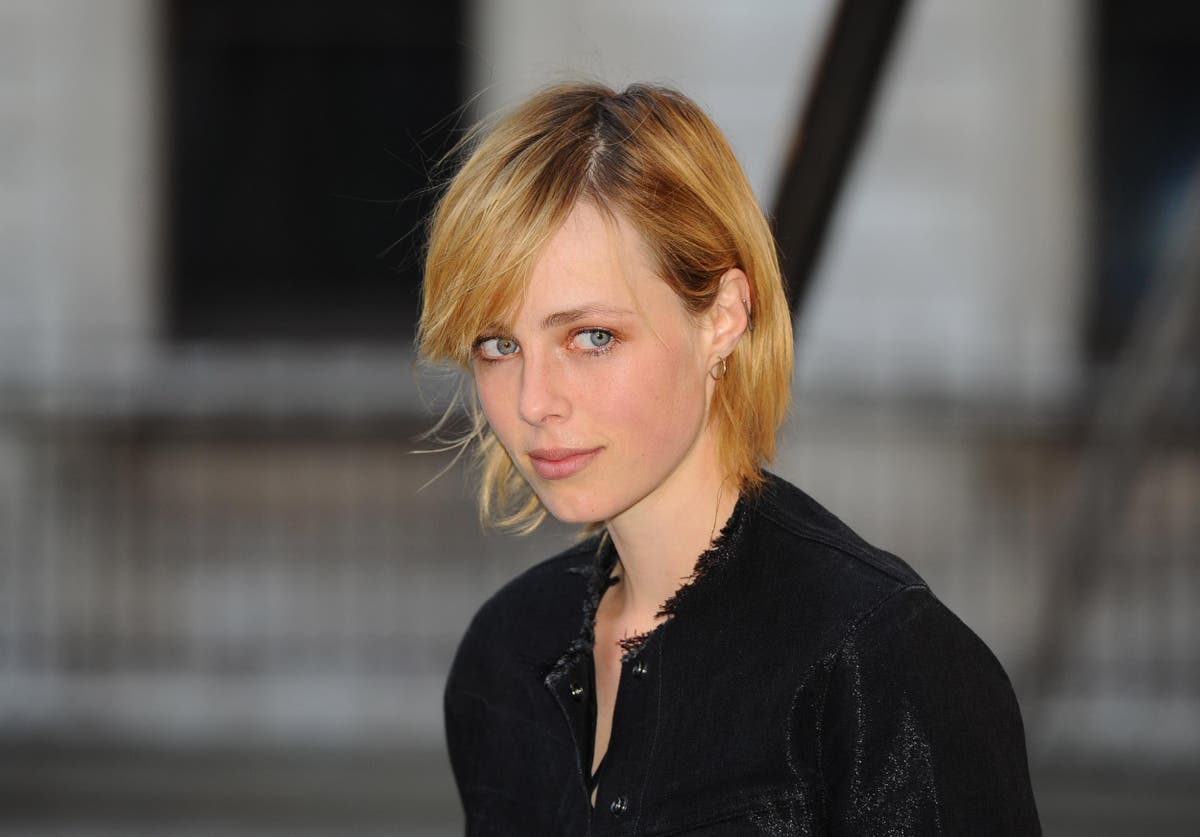 London Fashion Week: Edie Campbell calls for models to have private ...