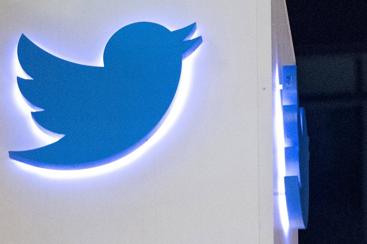 Twitter 'deeply sorry' for failing to act on threatening tweets sent by ...