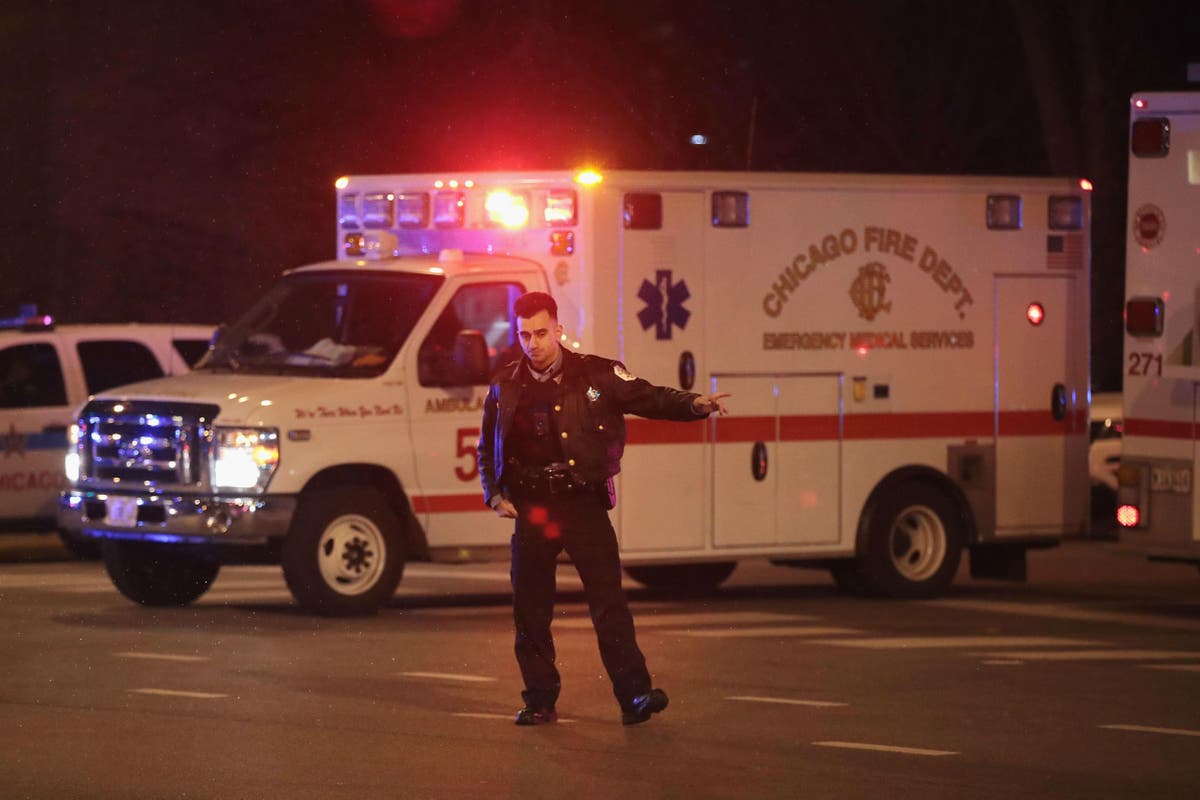 Chicago shooting: Police officer among four killed after gunman goes on ...