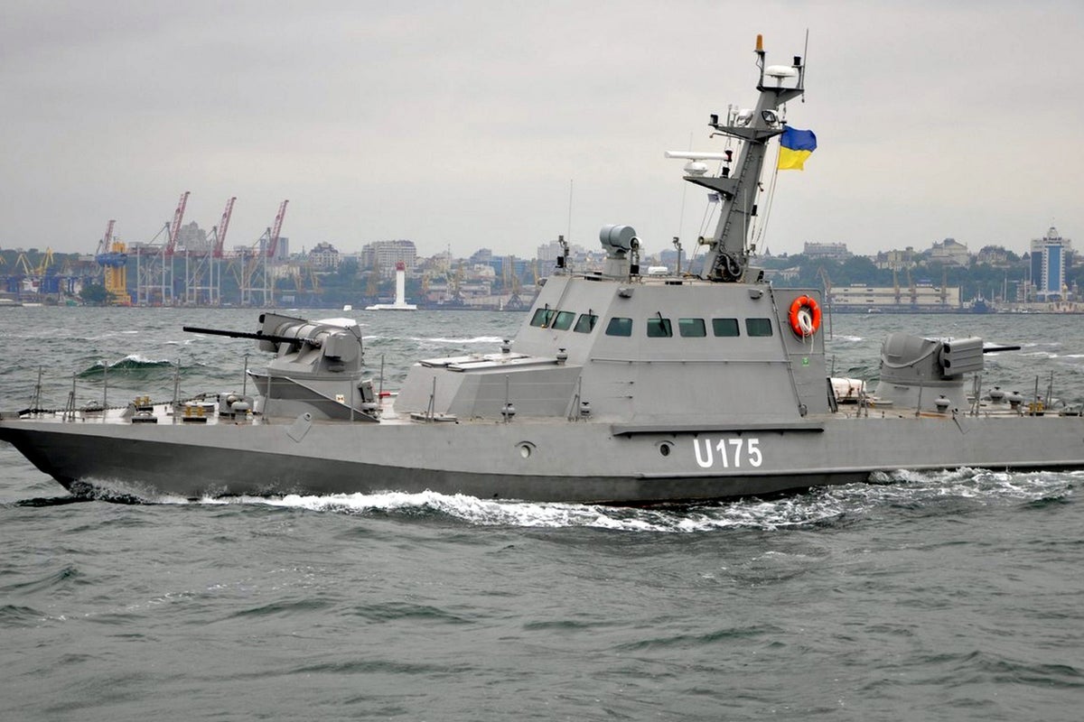 Crimea: Three Ukraine navy boats captured by Russian forces following ...