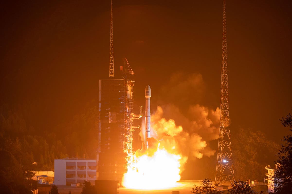 China going to dark side of the Moon in mysterious mission | The ...