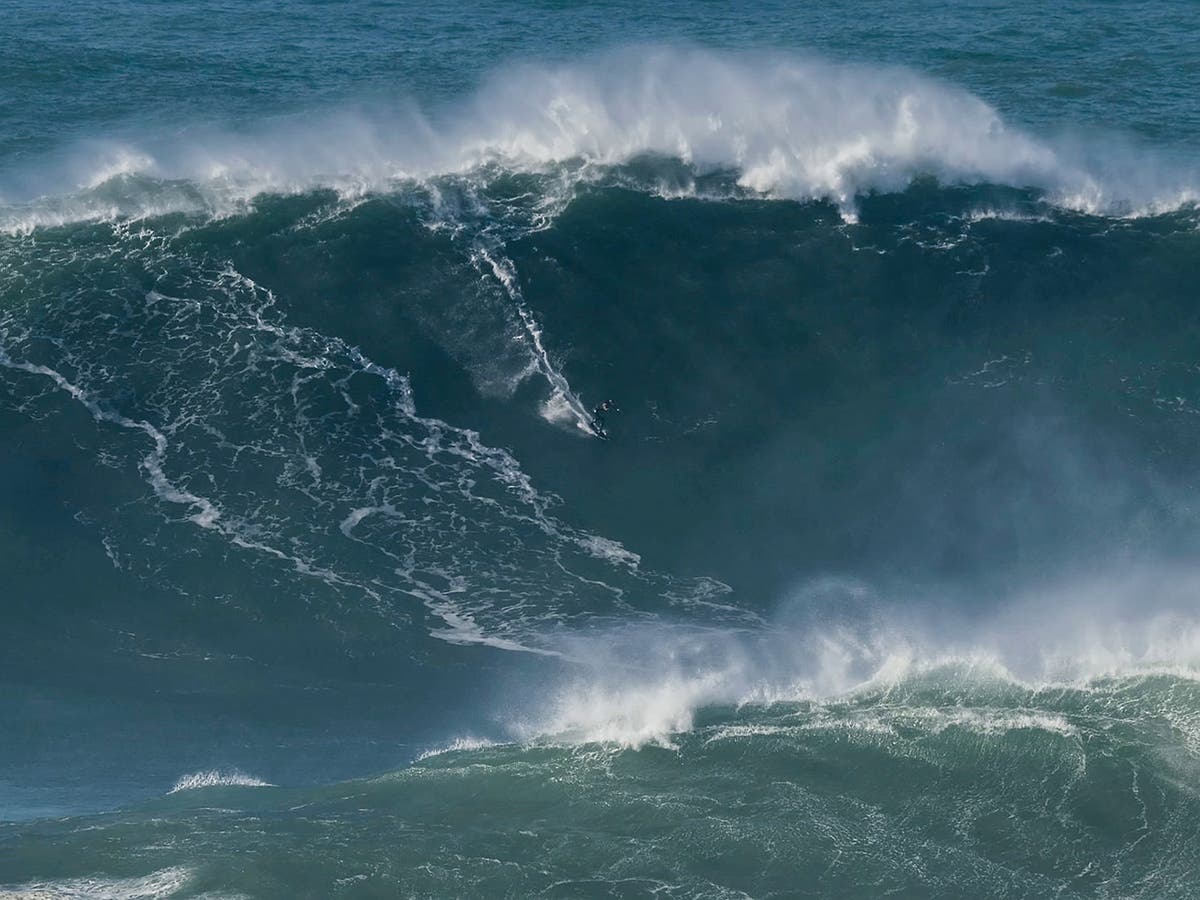 British surfer Tom Butler rides 100ft ‘raging bull’ wave to break world ...