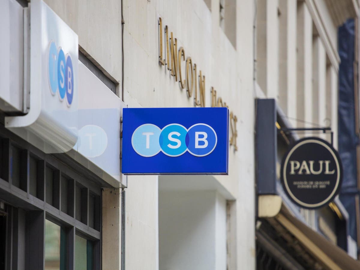 TSB IT meltdown cost bank £330m and 80,000 customers | The Independent ...