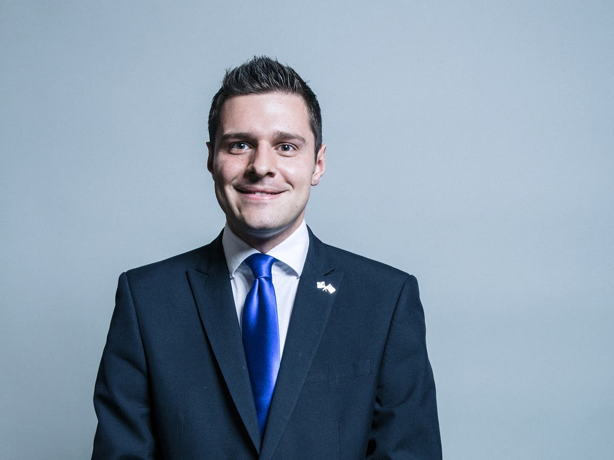 Ross Thomson: Tory MP 'leaves House of Commons bar with police ...