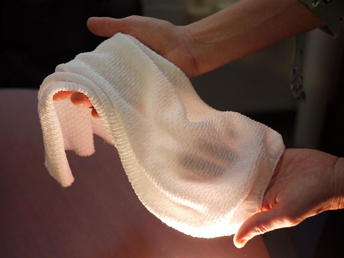 Scientists create clothing material that cools or heats depending on ...