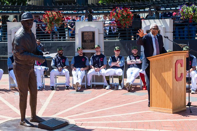 Frank Robinson: Baseball player who struck out racism to become the ...