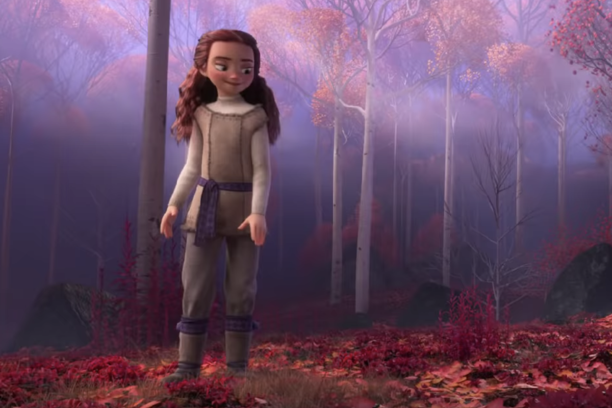 Frozen 2 trailer: Mysterious new female character prompts speculation ...