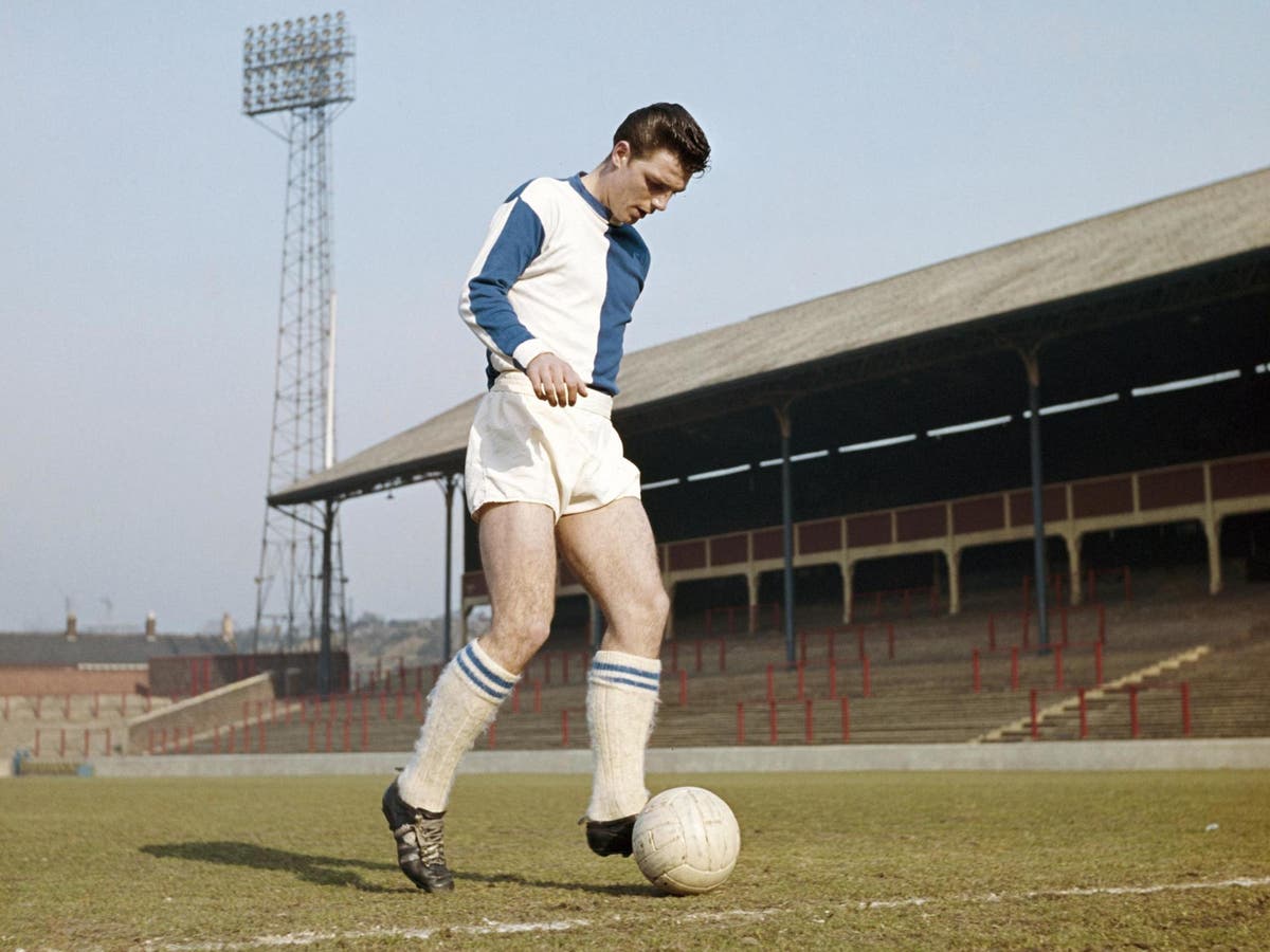 Fred Pickering: Prolific Blackburn and Everton striker who scored a hat ...