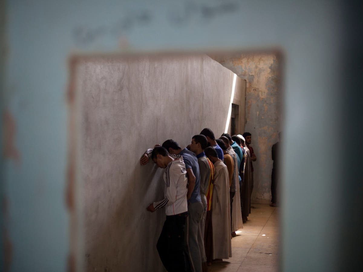 Isis child suspects being detained and tortured without evidence, human ...