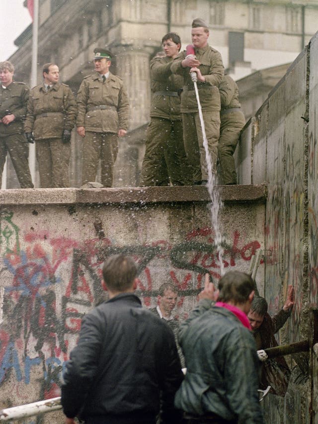 From the Velvet Revolution to the fall of the Berlin Wall: How 1989 ...
