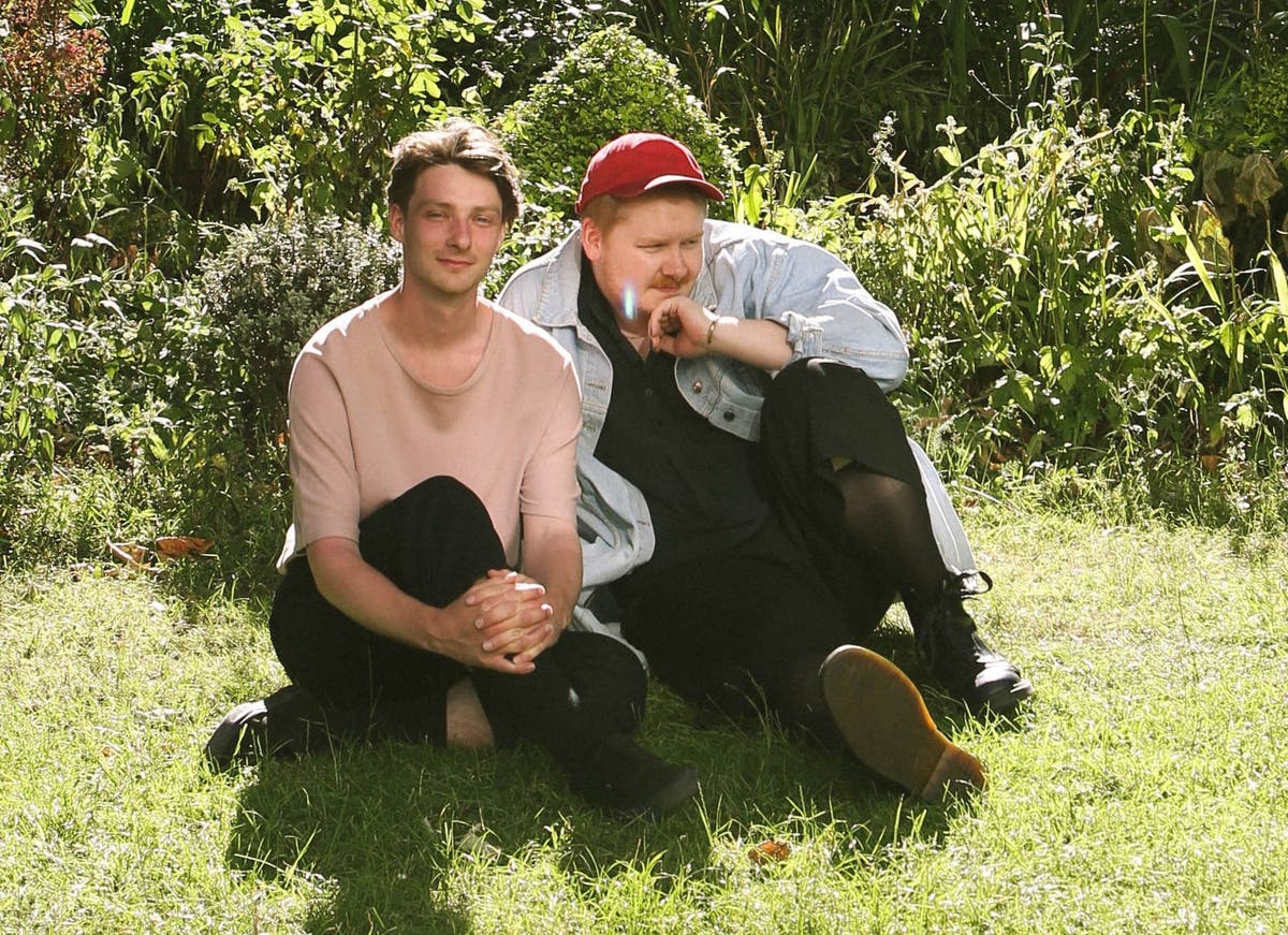 Her's band death: Liverpool duo and tour manager die in US crash | The ...