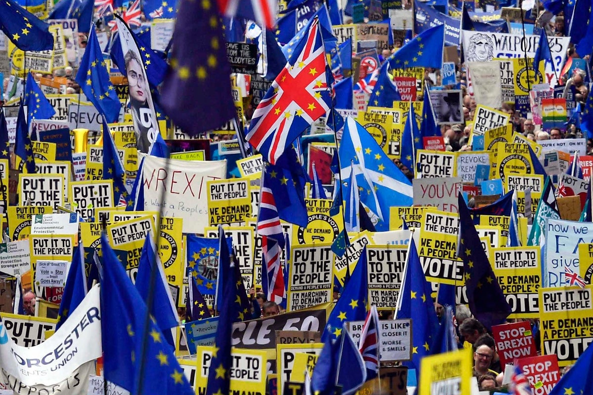 Brexit march: No deal is not ‘will of the people’, Final Say ...