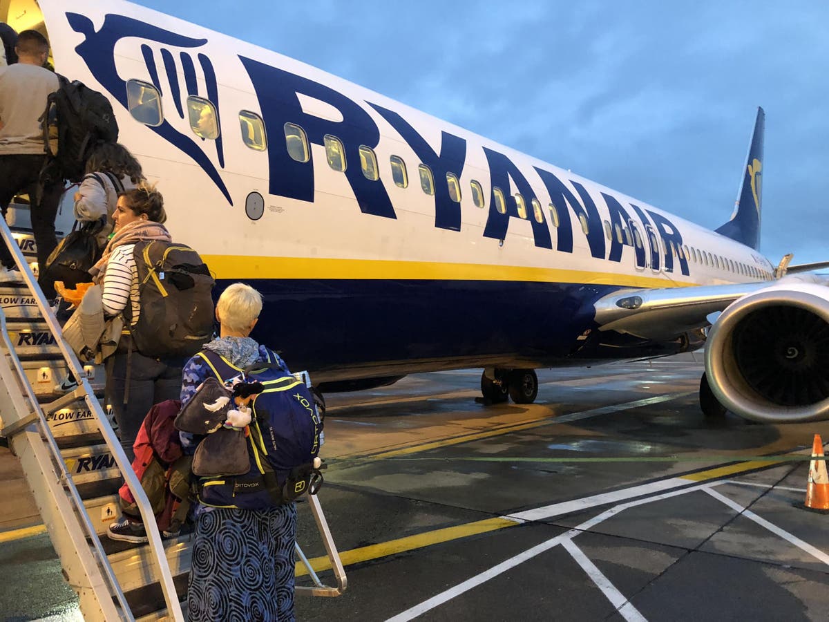 Ryanair flight met by police after mob of ‘unruly’ passengers causes ...