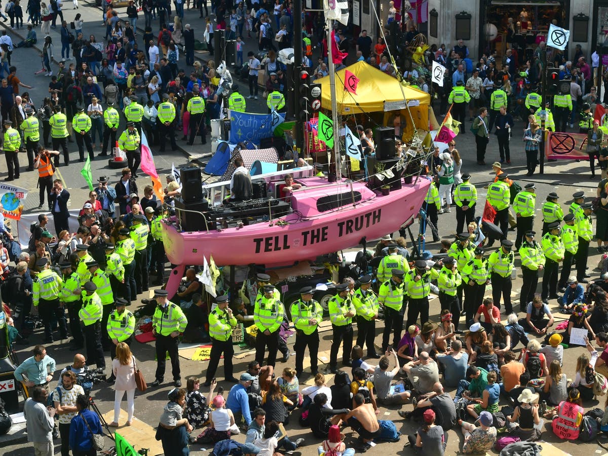Extinction Rebellion protests spark huge surge in ‘climate change’ web ...