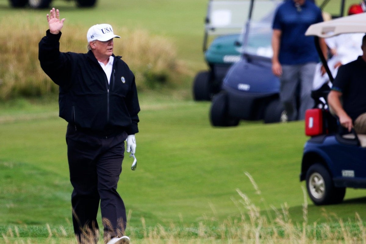 Trump uses Secret Service agents to help him cheat at golf, book claims ...