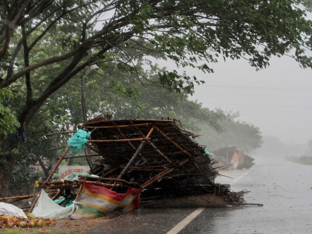 Cyclone Fani latest: Two dead as ‘extremely severe’ tropical storm ...