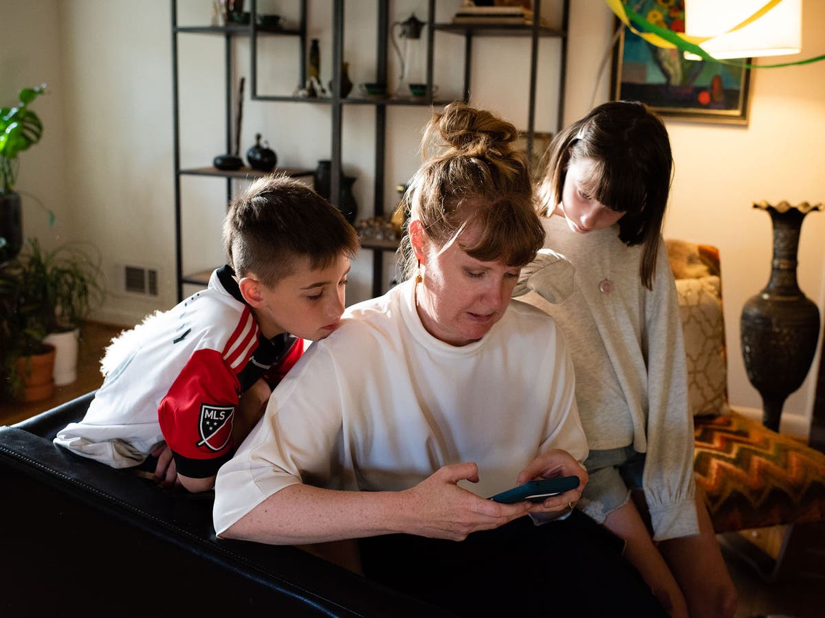 Generation Z children are the stars of their parents’ facebook and ...