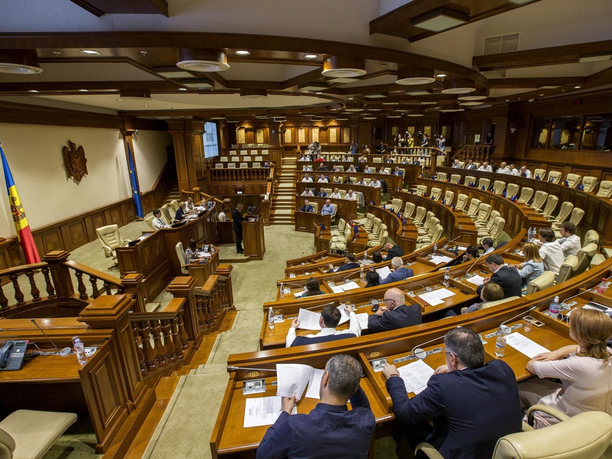 Moldova crisis: Ousted government refuses to leave office as new ...