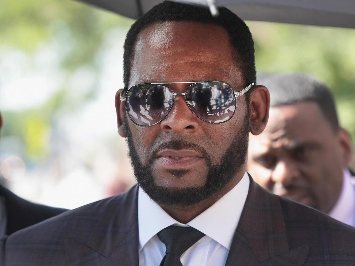 R Kelly: Arrest warrant issued as singer fails to attend court hearing ...
