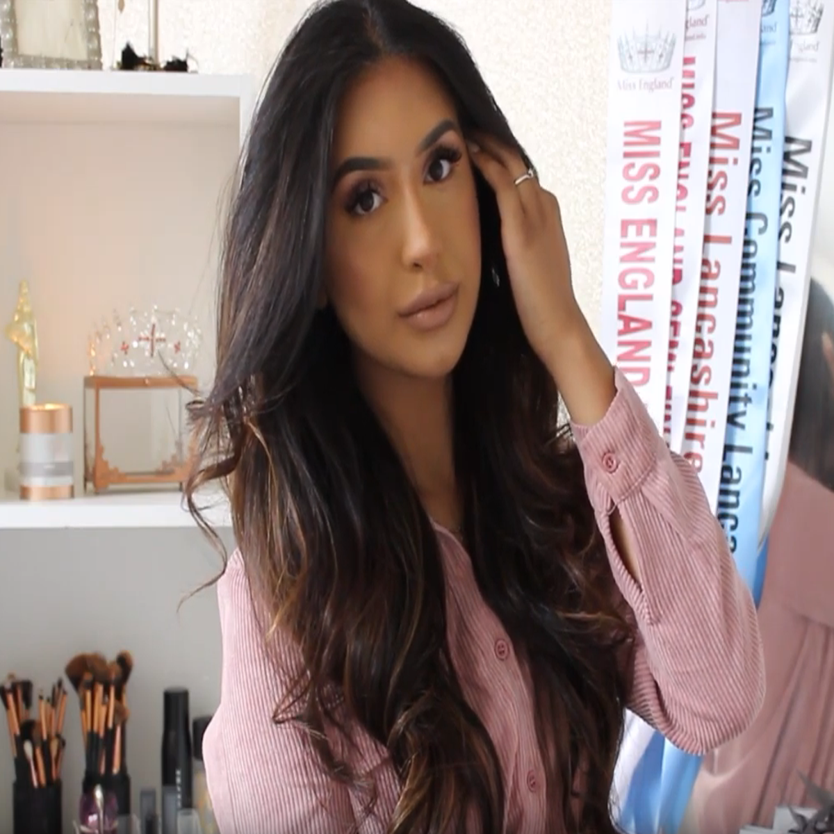 Jessica Linley's Instagram, Twitter & Facebook on IDCrawl