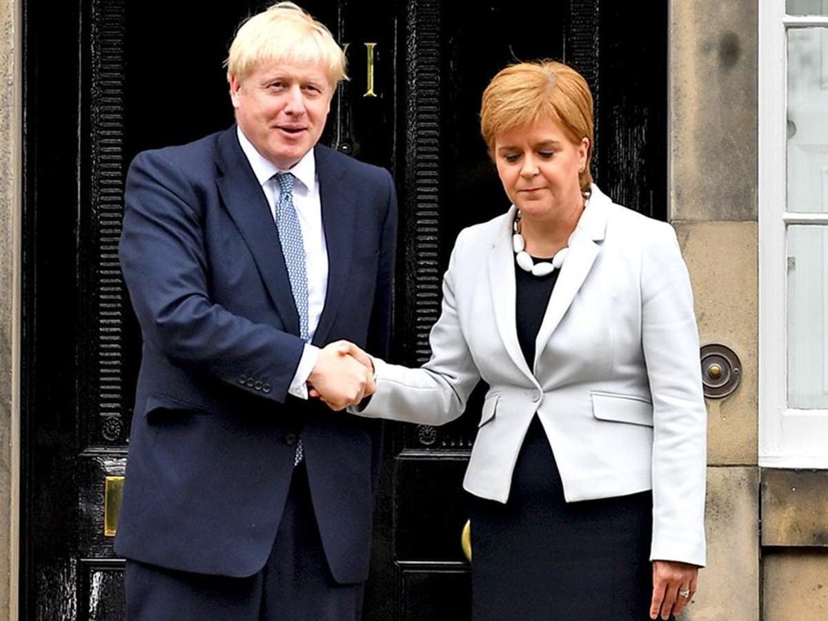 Boris Johnson booed and heckled on visit to Scotland | The Independent ...